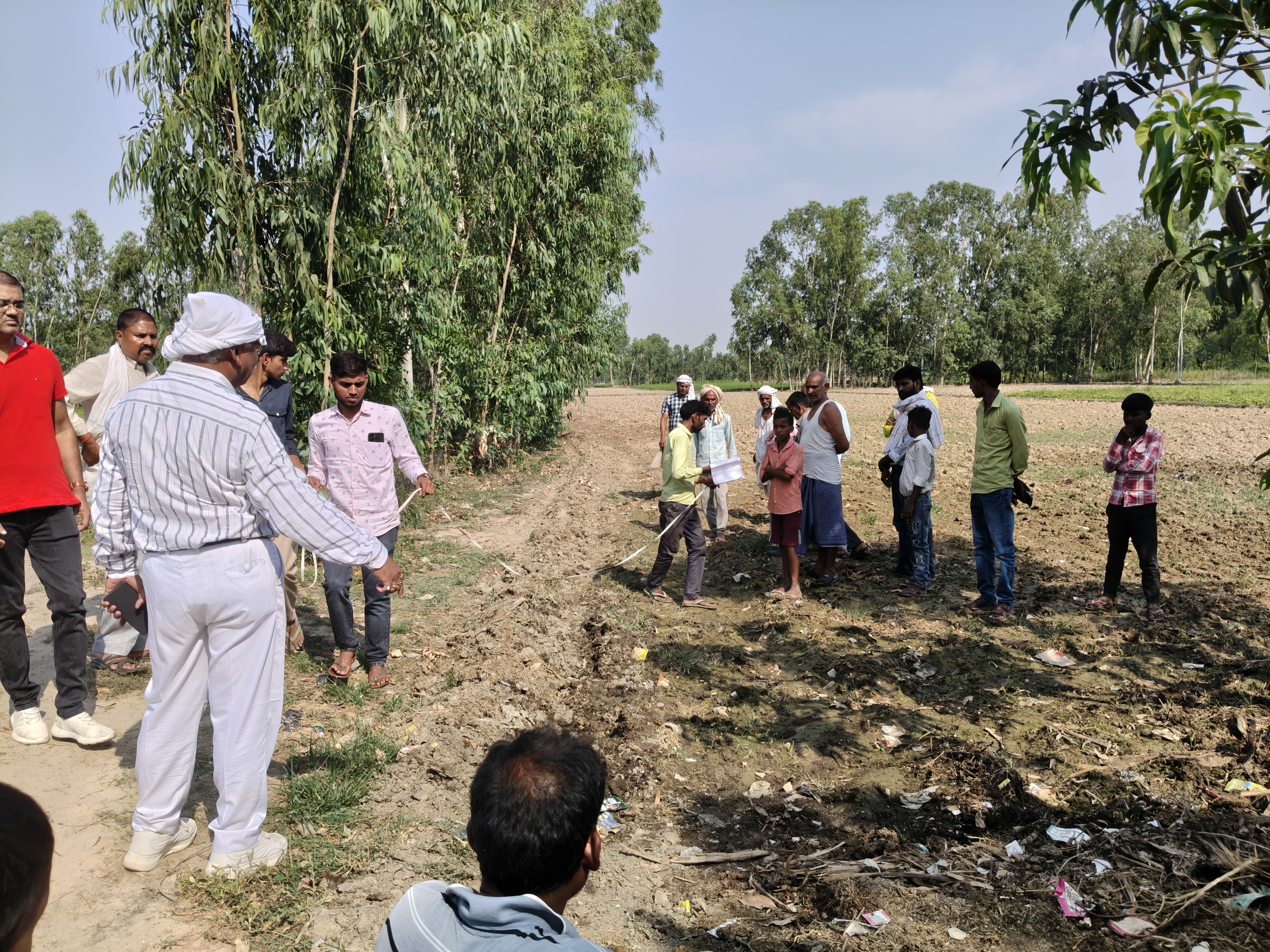 Sitapur Revenue Team Resolves Chak Marg Dispute
