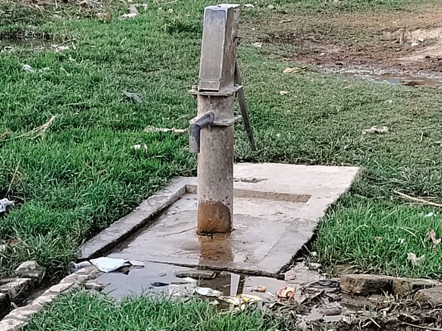 Sitapur Rahimabad Handpump Danger | Insects & Water Pollution