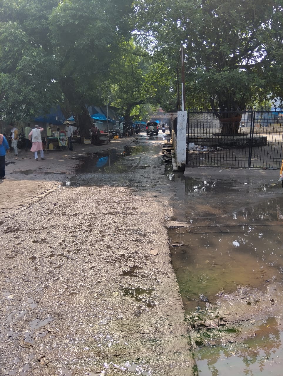 Waterlogging at Chhapra Collectorate disrupts traffic, raises risk of ...