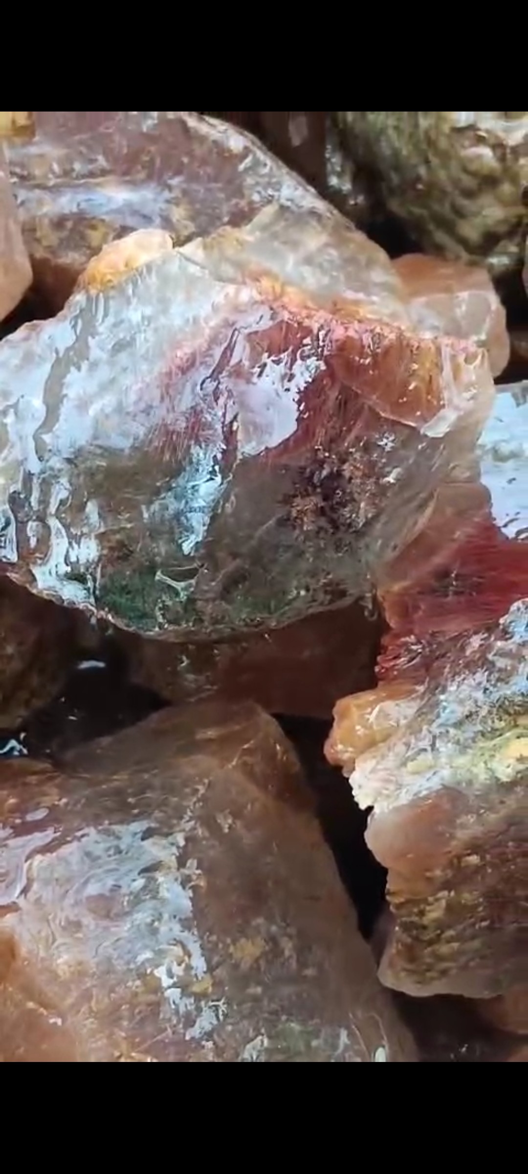 Rutile stone is being smuggled from the forests of Gudabanda, there is ...