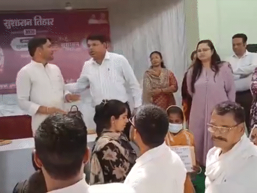 Mandir Haud Nagar Palika Adhyaksh Officials Debate | VIDEO