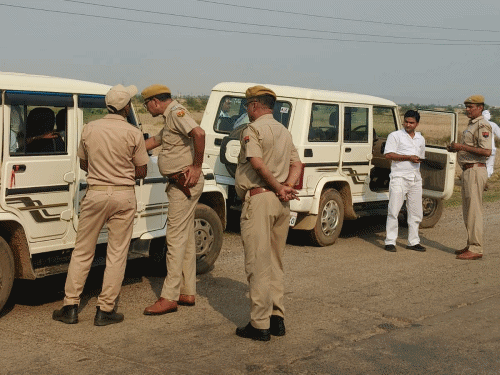 Pahadi Police Vehicle Checking | Firozpur Road