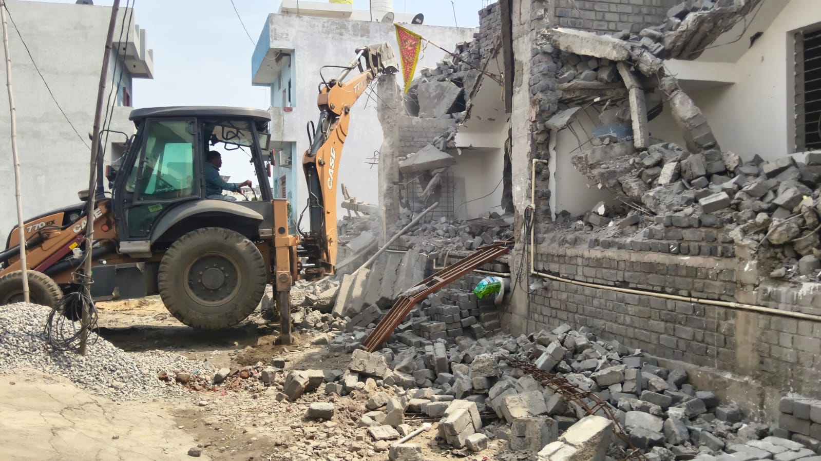 Raipur Nagar Nigam Action | Illegal Building Batha Gaon Vindhyanagar