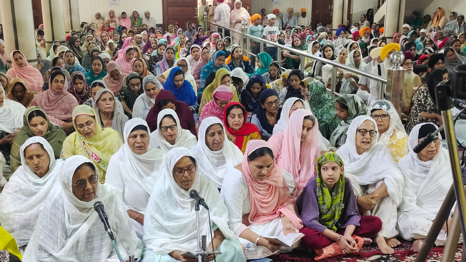 Spiritual bliss is obtained from Gurbani, connect children with Gurmat