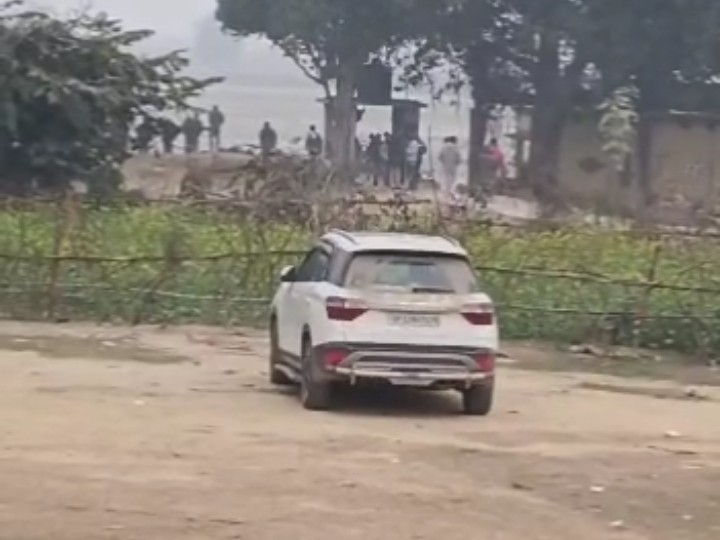 Dilasiganj Shamshan Ghat Lacks Basic Facilities, Villagers Face Problems