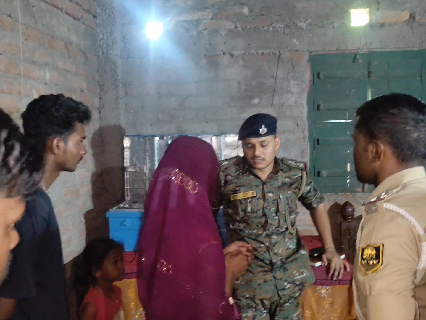 Samastipur Jewellery Theft | Tara Gaon Family Sleeping