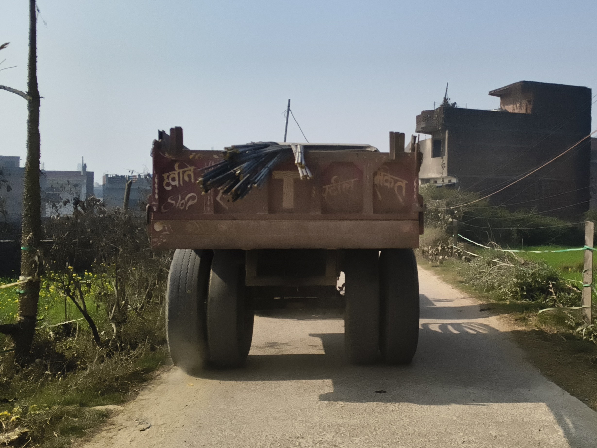 Nautanwa Traffic Violation Danger | Police Negligence Increases Risk