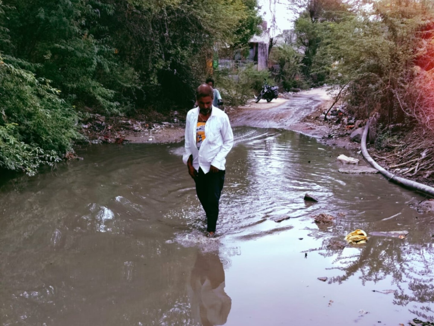 Dohariya Bridge Waterlogging Persists Despite ₹2.34 Cr Spend; Villagers ...