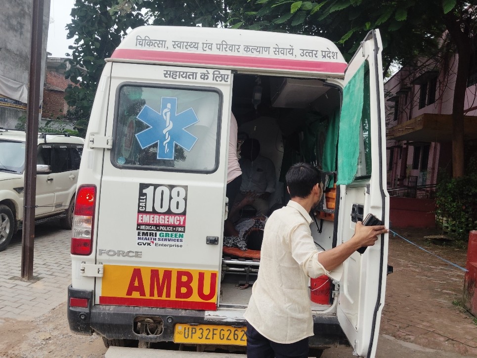 Fatehpur Bazar Accident: Bike Overturns, Elderly Man Injured | District ...