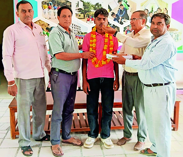 Rajasthan PG College student honoured, selected in JEE
