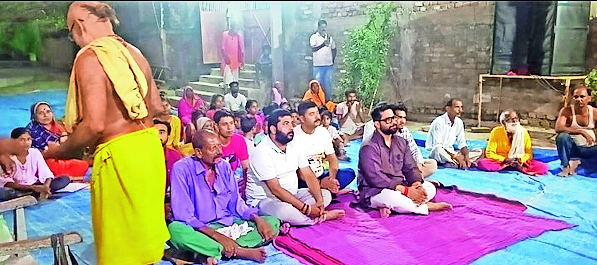 Shri Ram Katha organized at Ram Janaki Math in Khairwa Darp