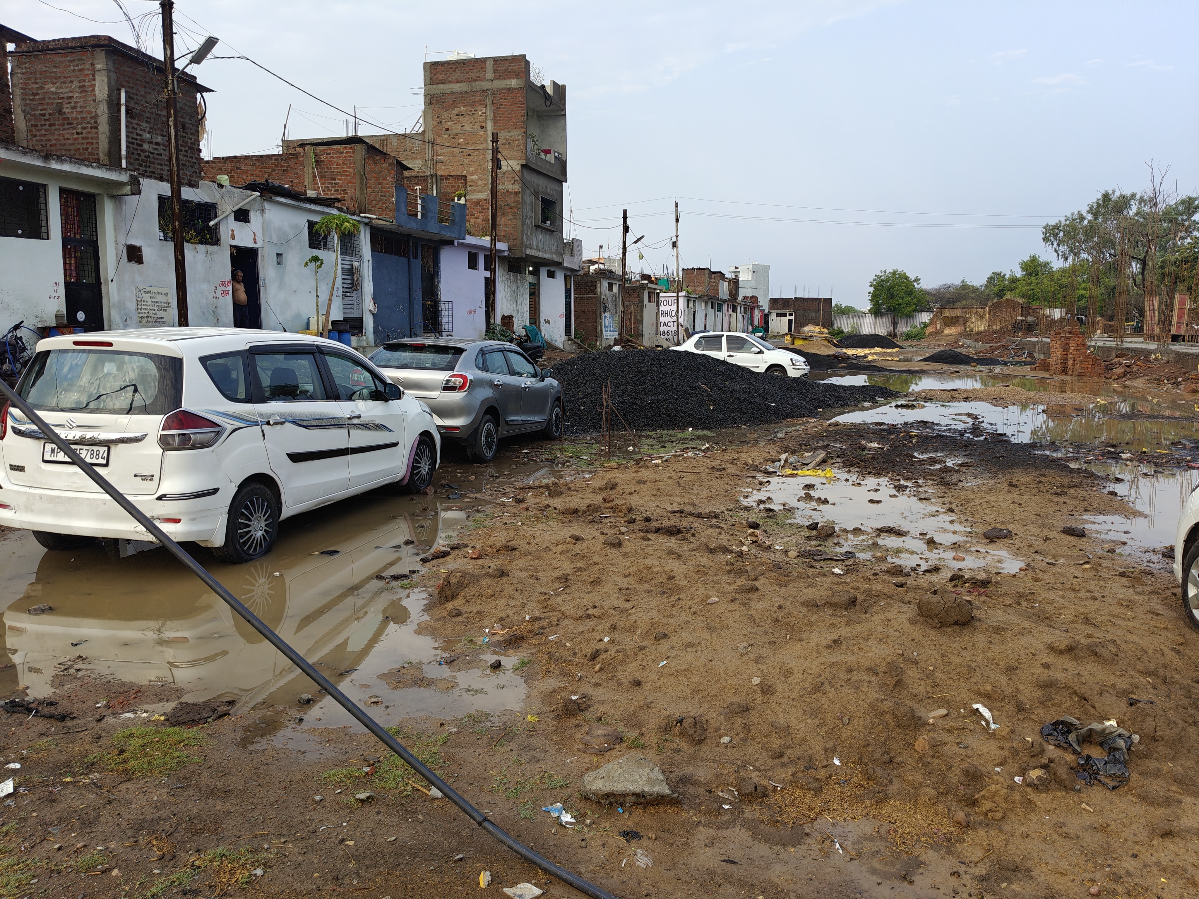 Ashta Weather Update: Heavy Winds, Rain Disrupt Life, Temperature Drops ...