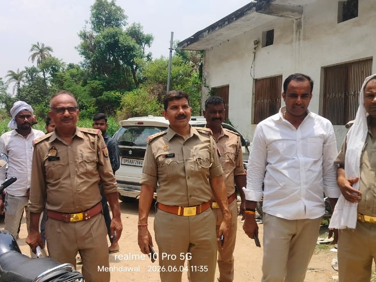 Sant Kabir Nagar Youth Climbs Mobile Tower | Wife Demand; Police ...