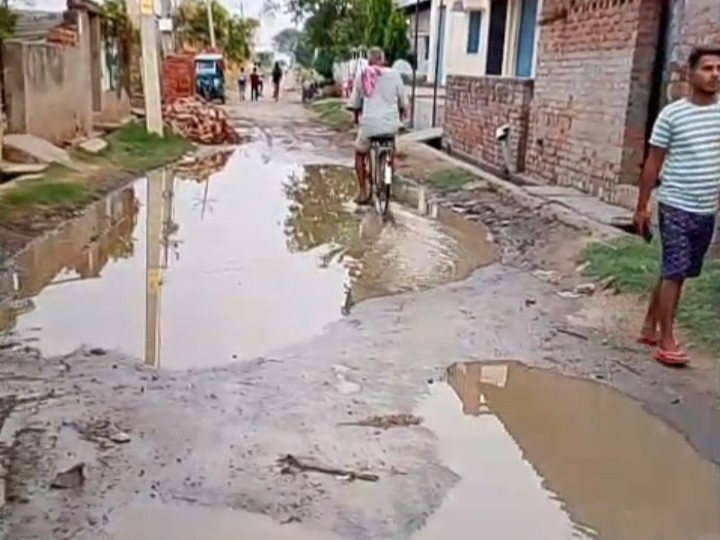 Ghazipur Zemania Road Bad Condition | Protest Warning