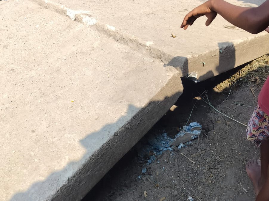 Narpatganj Road Bulge | Accident Risk For Drivers