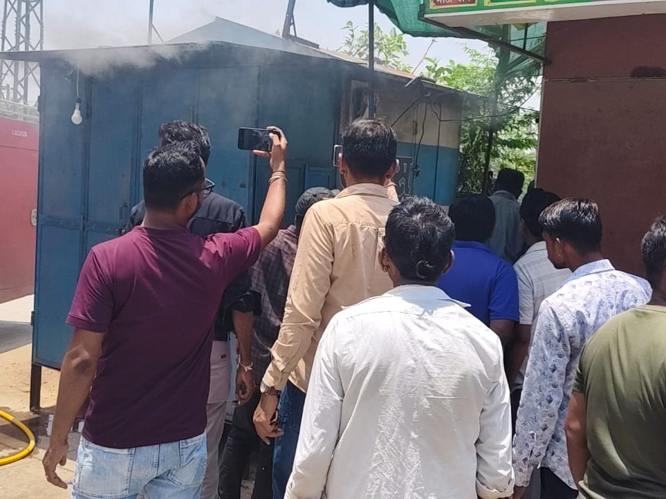Salumber Fire Averts Major Loss | Short Circuit Sparks Cabin Blaze