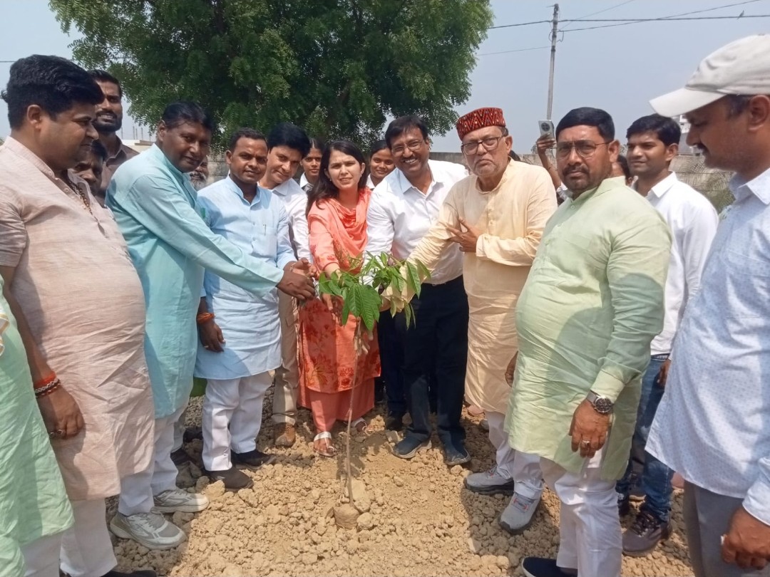 Akhri Environment Day: Anil Singh Inaugurates Painting Competition ...