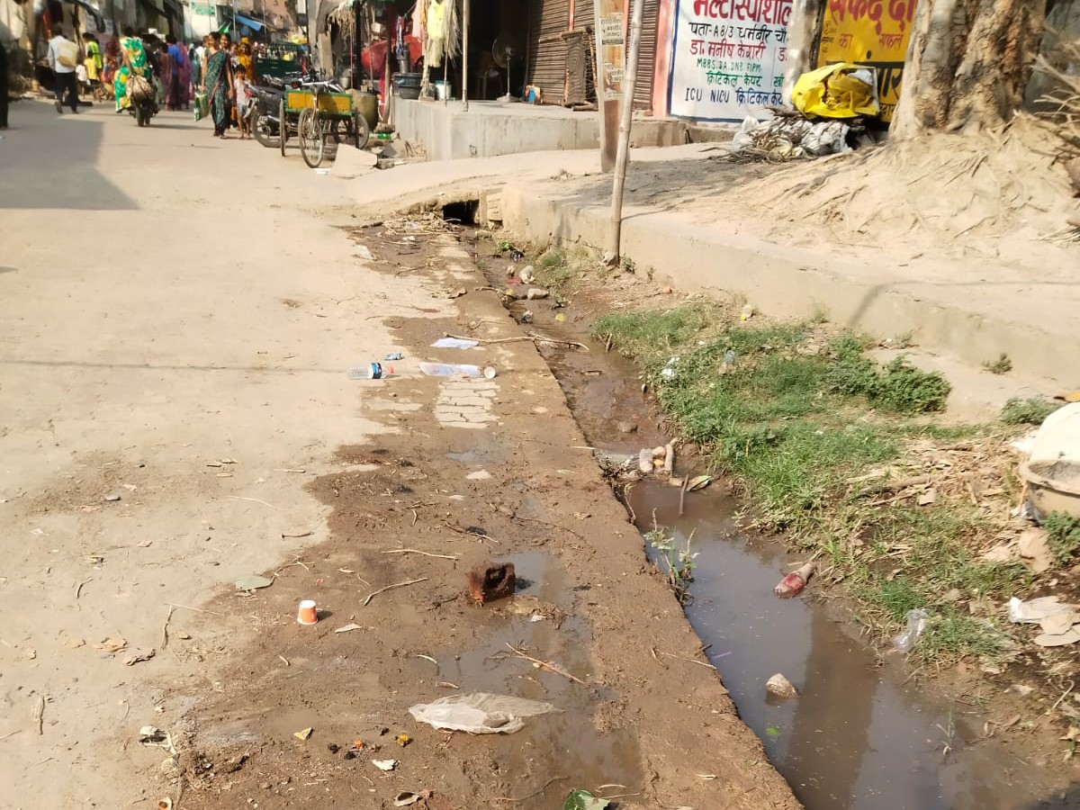 Kubri Ghat Pilgrim Trouble | Mosquito Outbreak & Cleanliness Demand in UP