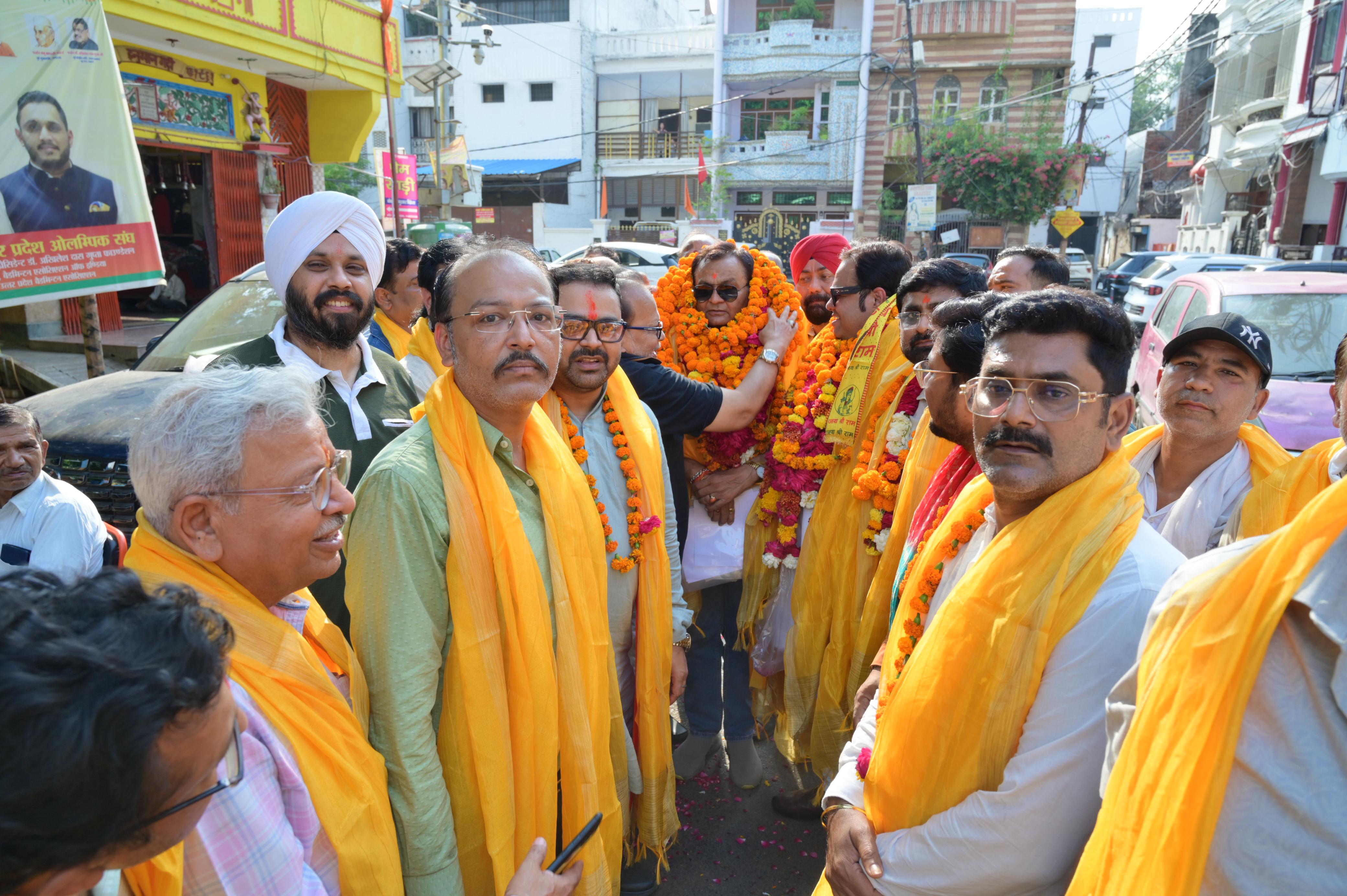 Lucknow Vyapar Mandal Election: Pawan Manocha Gets Senior General ...