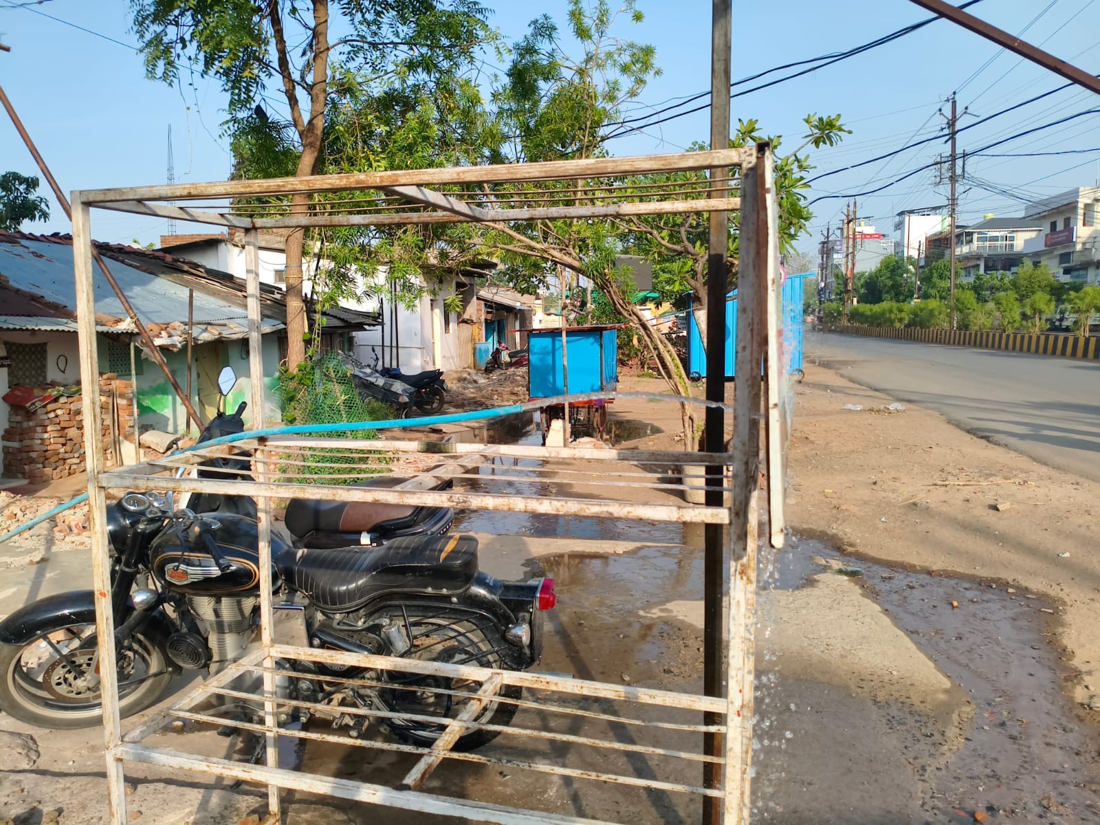Balaghat Water Crisis: Pipeline Burst During Nala Construction