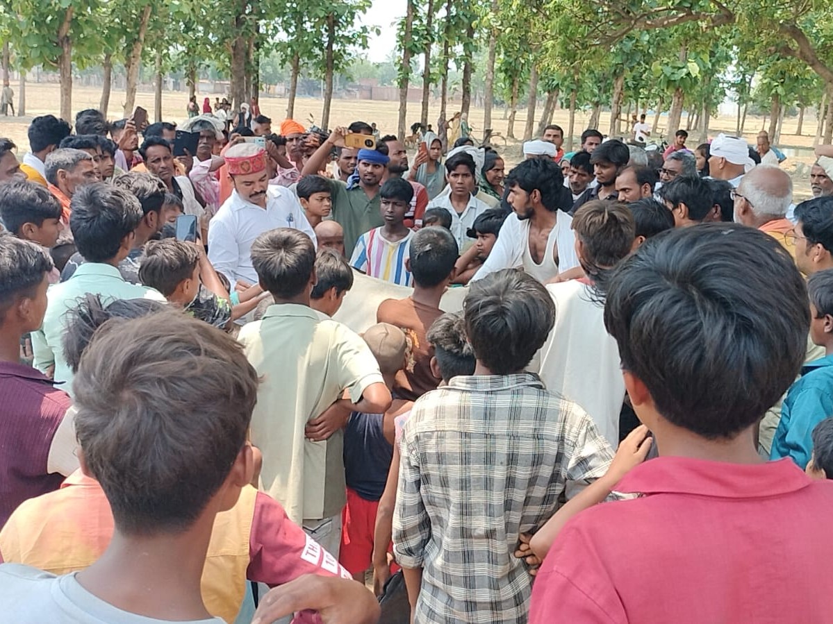 Shravasti Cows Circular Motion: Villagers See Divine Signs, Vet Examines