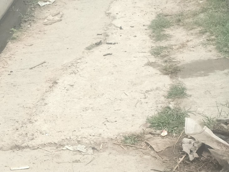 Shravasti Nirha Village Road Damaged | Pipeline Excavation Causes Problems