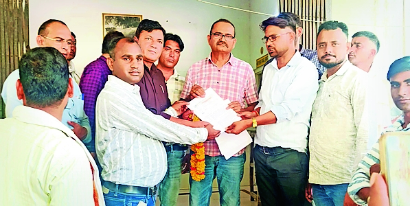 Warning of agitation if demands are not met