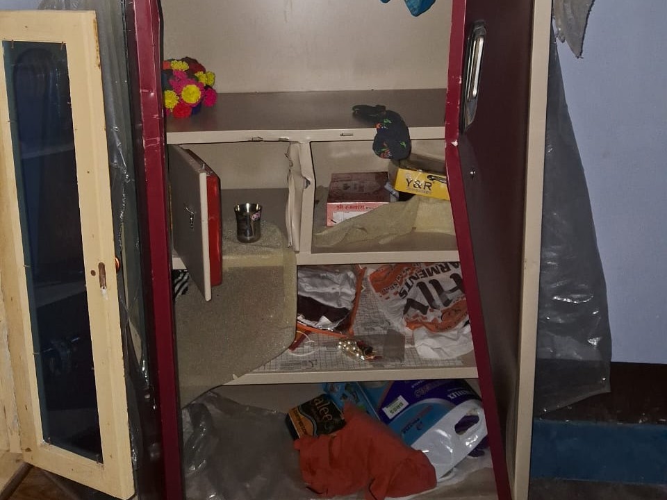 Milkypur Theft | Dili Girdhar Village Lakhs Stolen; Police Probe