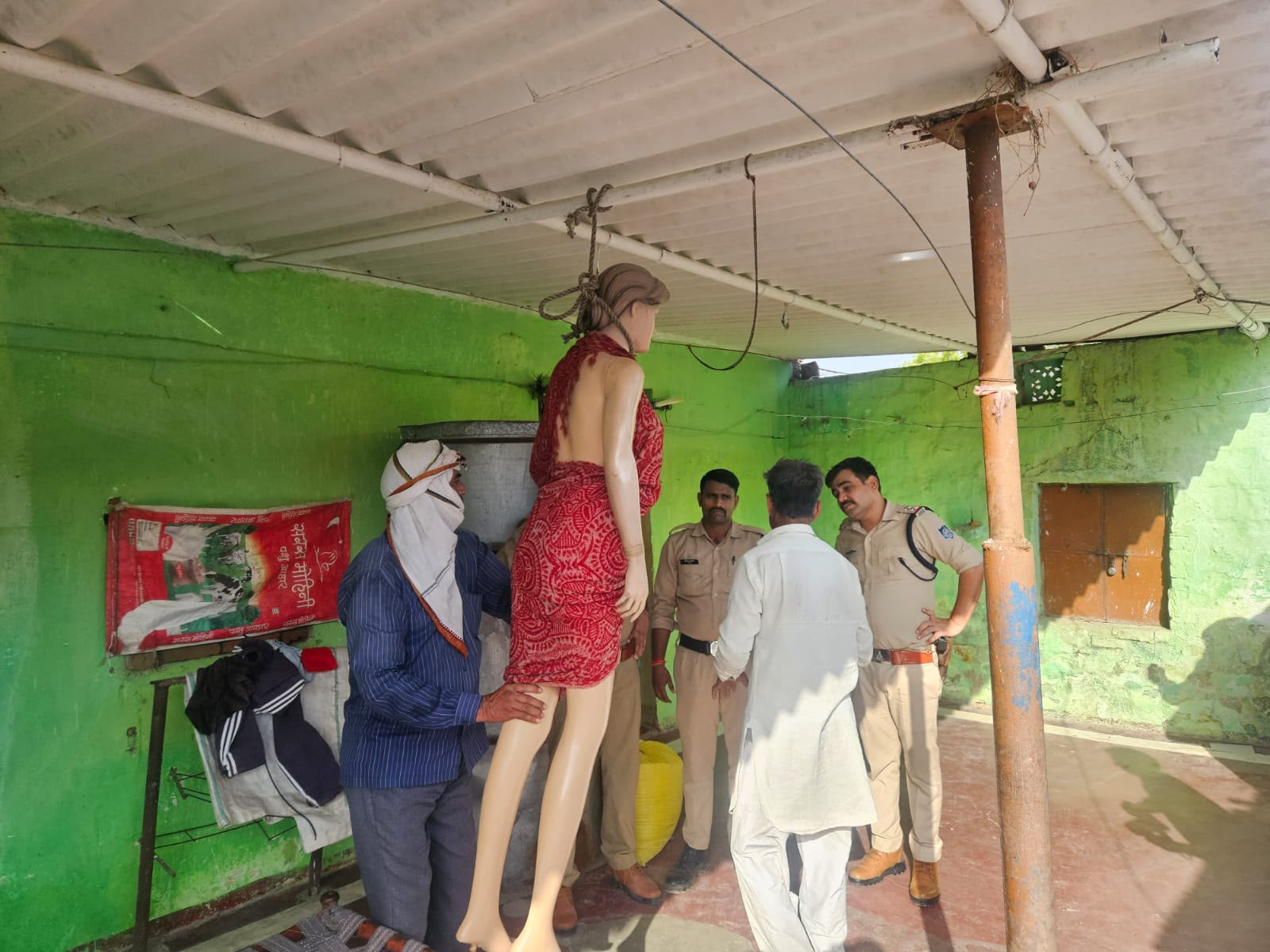 Father Kills Daughter Over Love Affair; Body Burnt in Field | Rajasthan ...