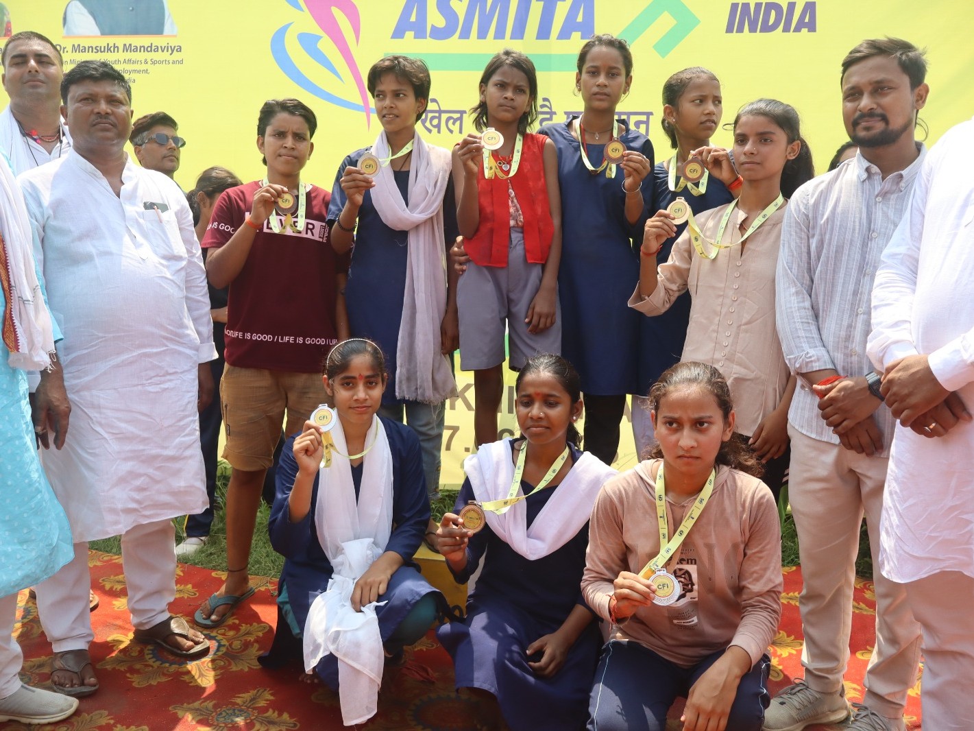 Lakisarai 125 Girls Take Part in Cycle Race | Medals Awarded ...