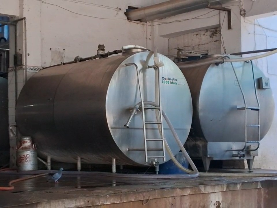Kaimur Dairy New Plant Mohaniya | Milk Packaging Resumes, Farmers Benefit