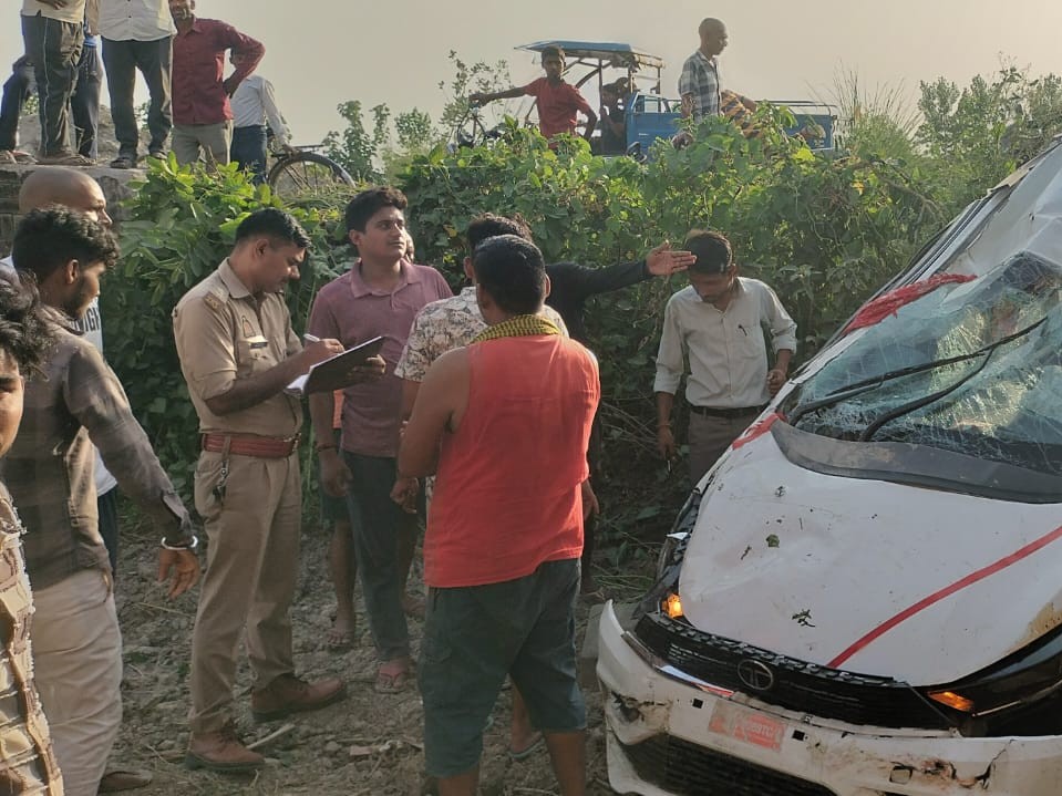 Bahraich Accident: Four Youths Injured After Car Hits Culvert