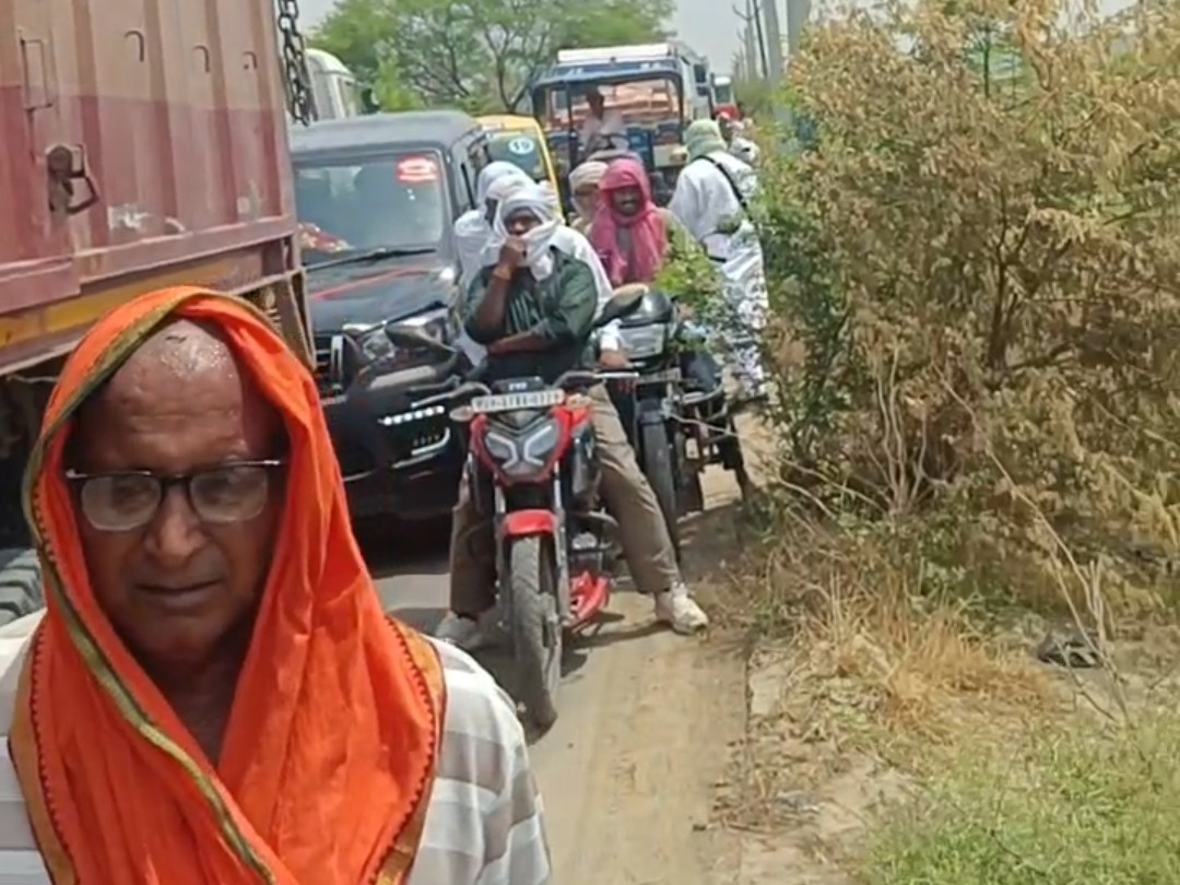 Dildarnagar Railway Crossing Jam | Raksahan Bypass Traffic Snarl