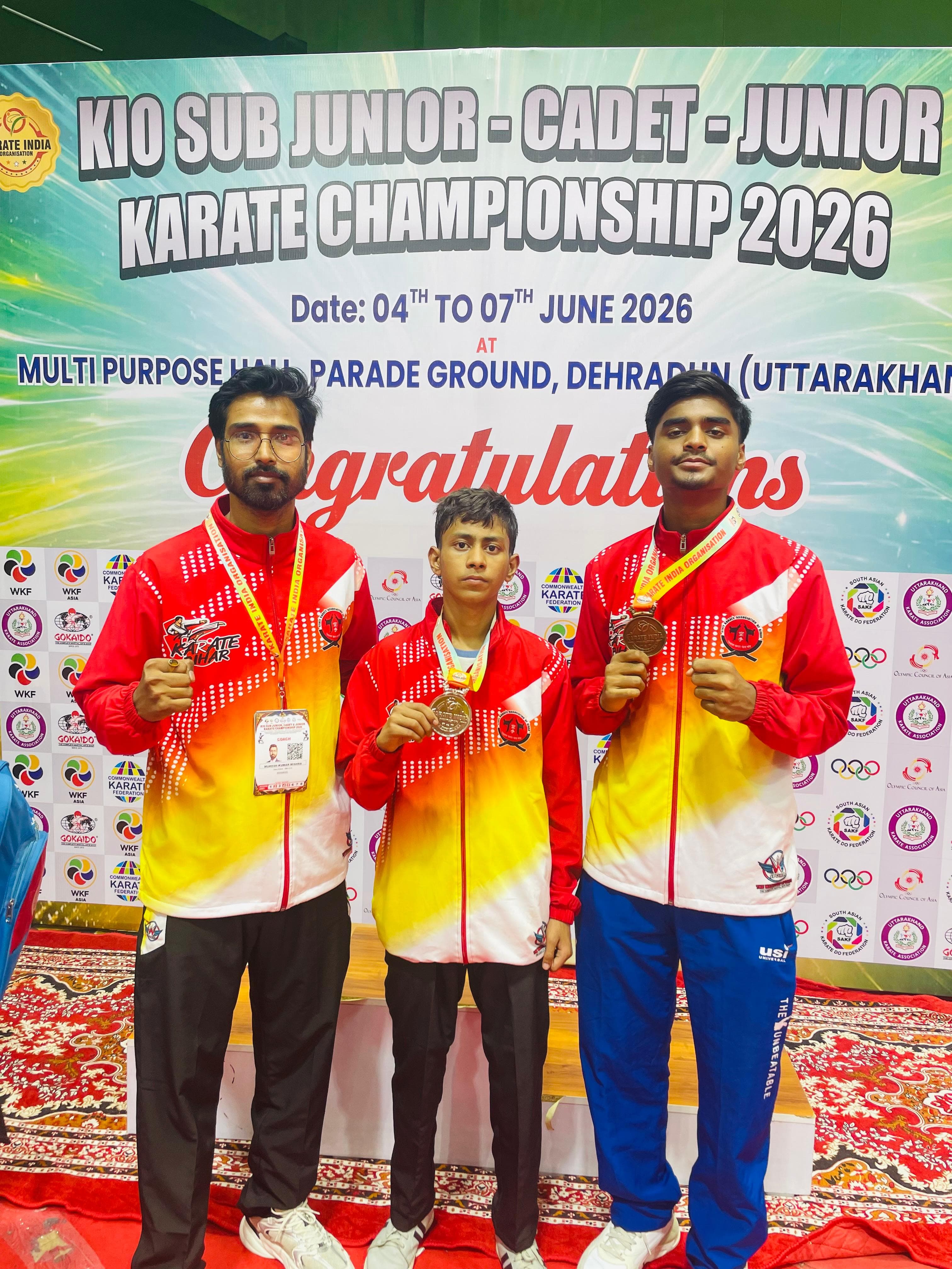 Darbhanga's Preyansh got gold in Karate and Mohit got silver ...