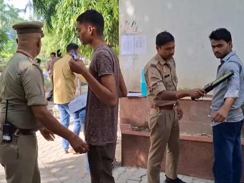 Aligarh Police Sipahi Bharti Pariksha Attendance Update | 7385 Appeared