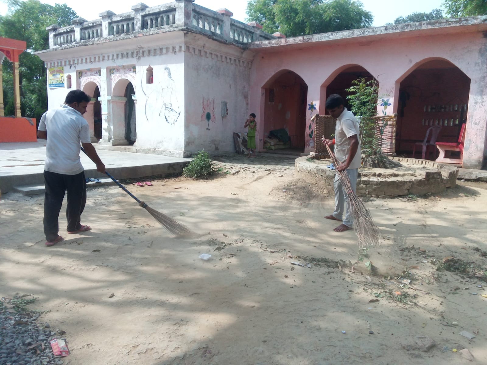 Gomti River Temple Swachhta Abhiyan | Babhanganwa Shiv Mandir BJP