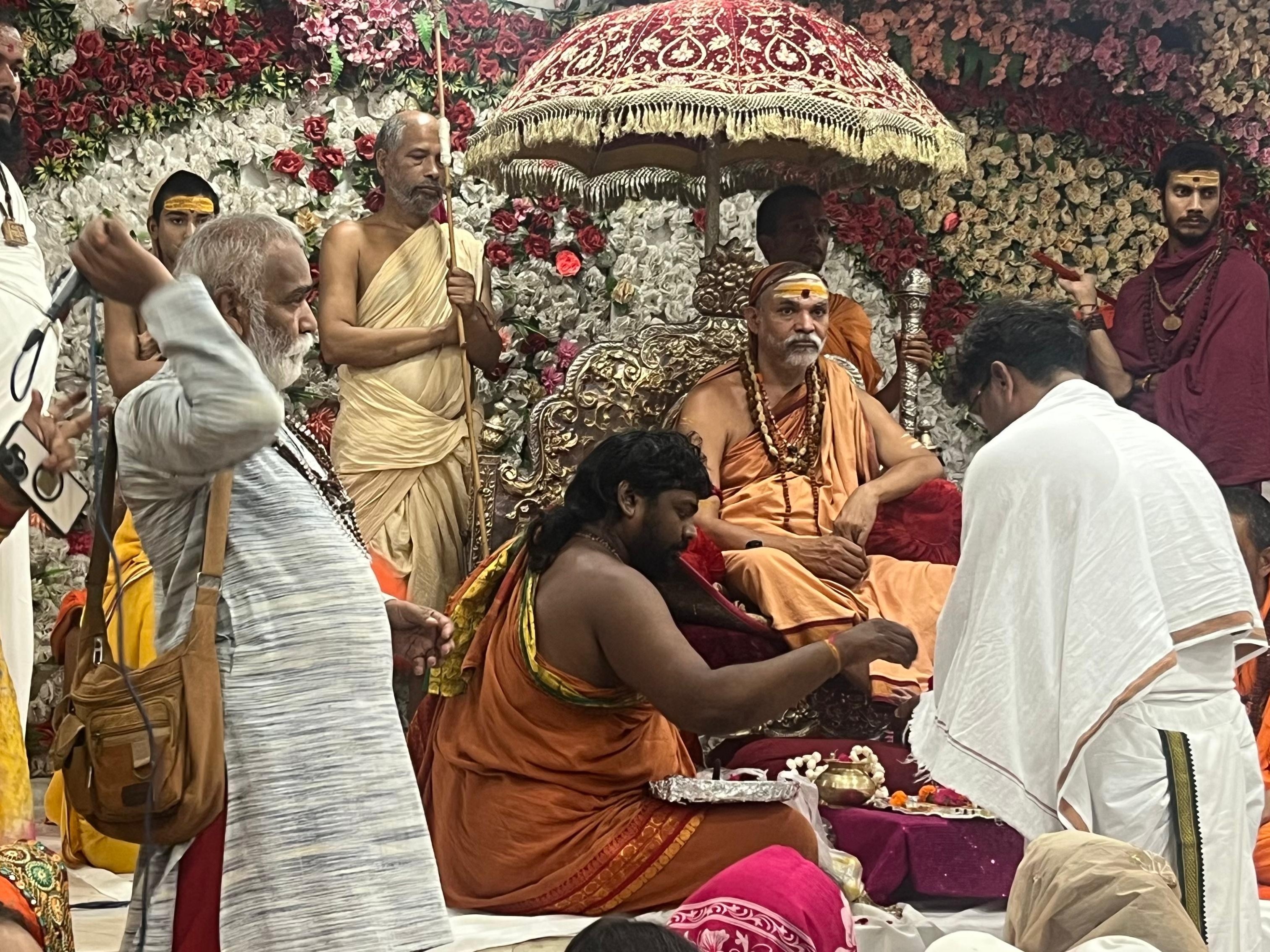 Shankaracharya Questions Govt Policies on Ram Mandir, Cow Protection ...