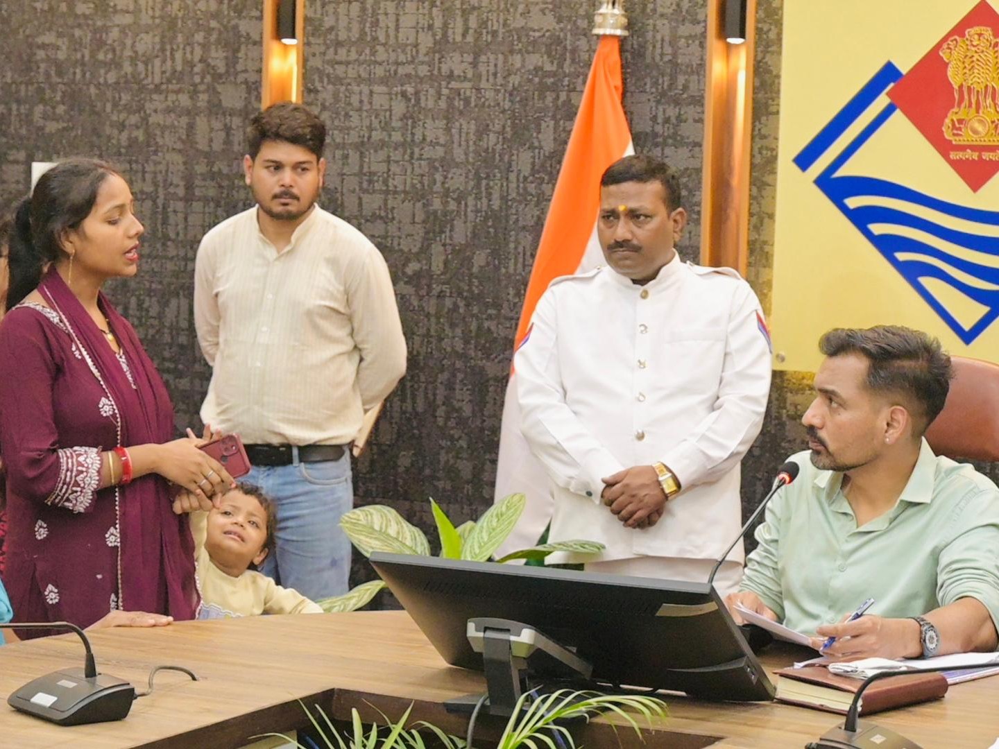 Dehradun DM Dr. Ashish Chauhan Orders Quick Grievance Redressal ...