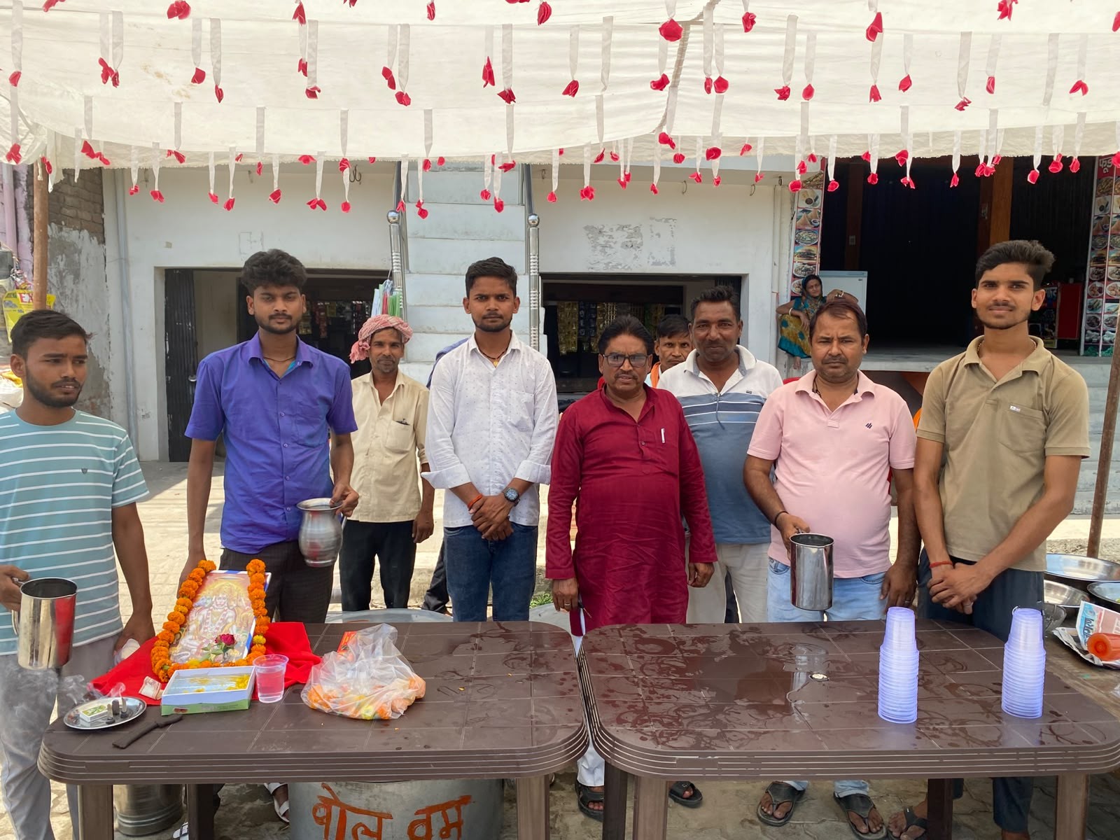 Birshingpur Bazaar Bade Mangal Sharbat Camp | Sultanpur