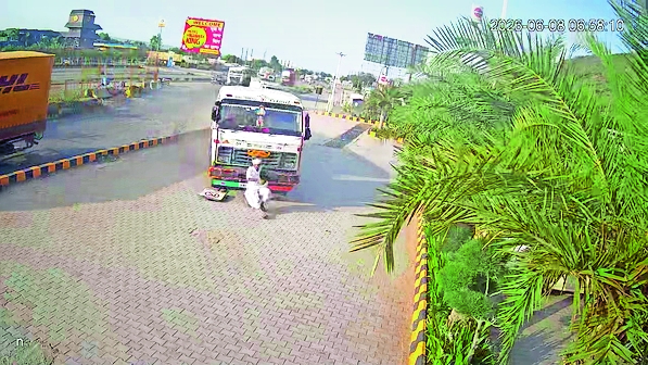 Overspeeding trailer breaks wall into parking lot, drags elderly man 50 ...