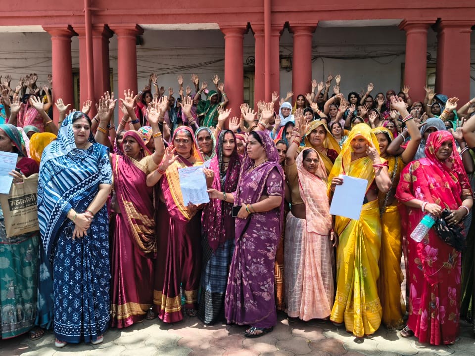 Shivpuri Self-Help Groups Demand Solution | SRLM Portal Closed ...