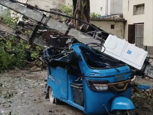 Begusarai Storm Havoc | Transformer Down, BSNL Tower Collapsed, Power ...