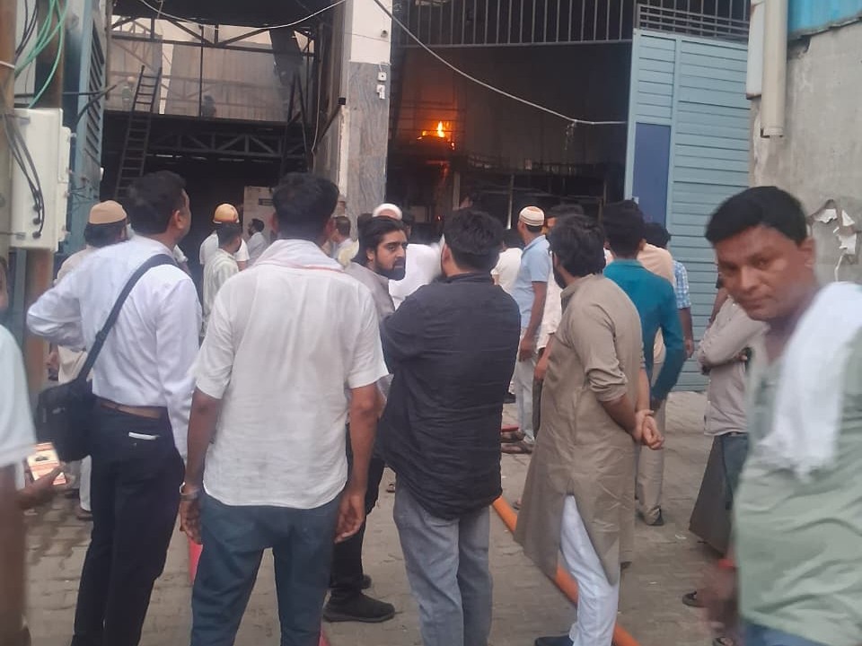 Moradabad Fire: Two Factories Blaze in Mainather | Short Circuit Suspected