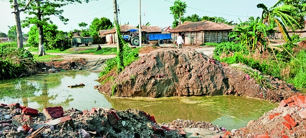 Road cut for culvert, no diversion