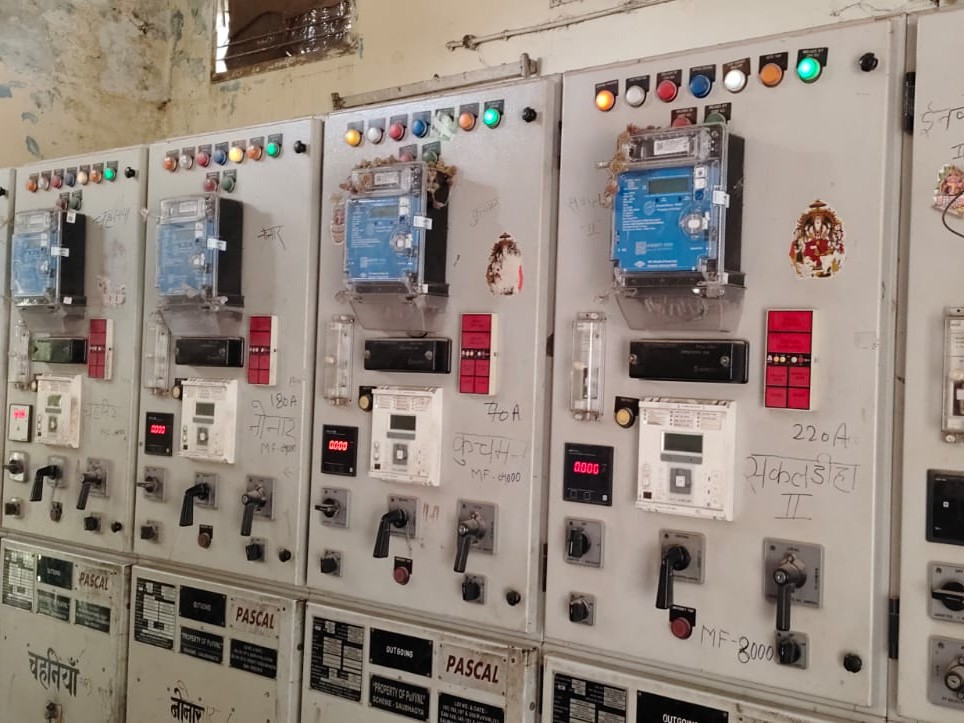 Sakaldiha Power Outage | Rural Villagers Suffer Heat, 12 Hours Supply ...