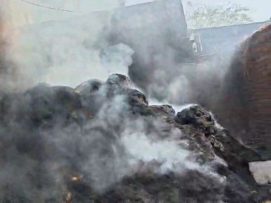 Khamtra Farmer Fire: Irrigation Pipes & Bhusa Gutted
