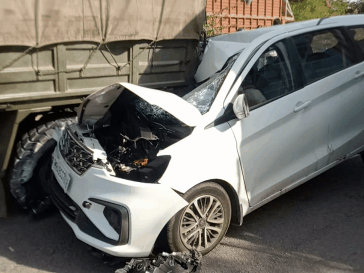 Jhansi-Lalitpur Highway Accident | Neem Karoli Friends Injured