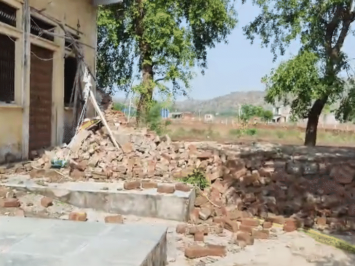 Kailaras Storm Damage | Trees Uprooted, Tin Sheds Blown Away, Walls ...