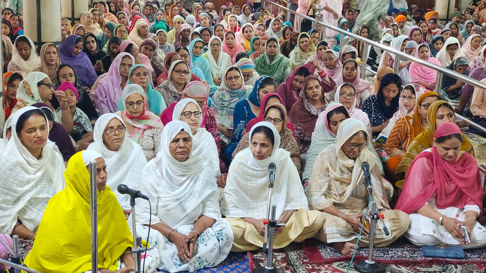 The congregation chanted and marked their attendance by chanting the ...