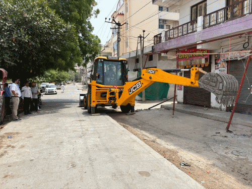 Abu Road Encroachment Removed | Irrigation Land Demarcation by Revenue Dept